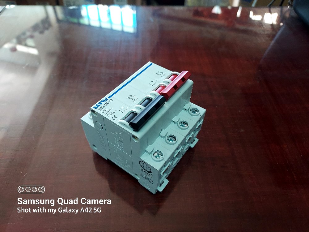 SASSIN Manual Transfer Switch / Interlock MCB ( 32A or 63A ) – Niolin ...